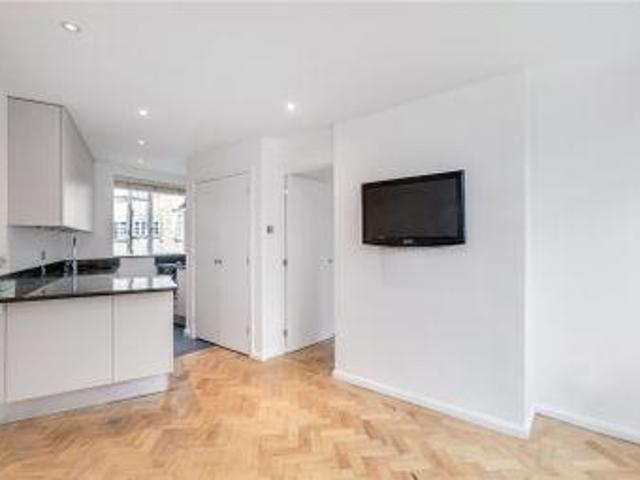 1 Bedrooms Flat for sale in Marqueen Court, 42 Kensington Church Street, London W8