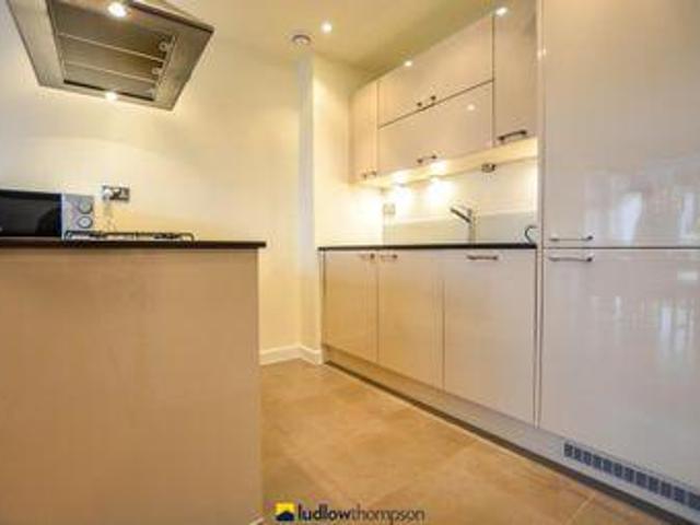 1 Bedrooms Flat for sale in Merchant Street, London E3