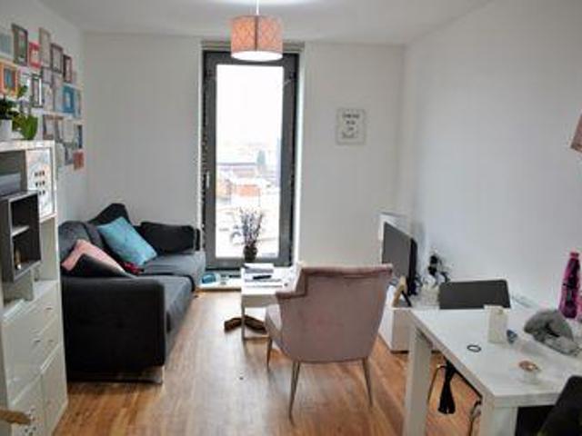 1 Bedrooms Flat for sale in Michigan Point Tower A, 9 Michigan Avenue, Salford Quays M50