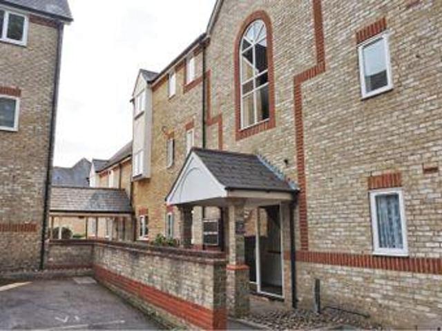 1 Bedrooms Flat for sale in Norbury Avenue, Watford WD24
