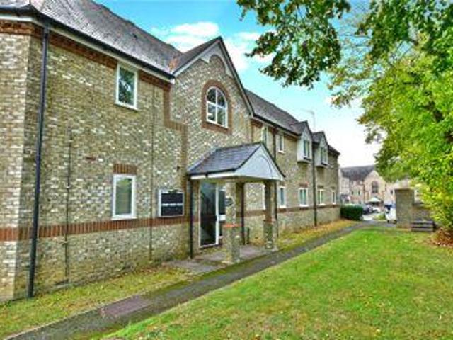 1 Bedrooms Flat for sale in Norbury Avenue, Watford, Hertfordshire WD24