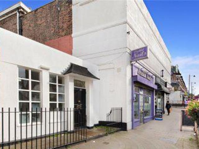 1 Bedrooms Flat for sale in Napier Court, 1A Woodcote Road, Wallington SM6