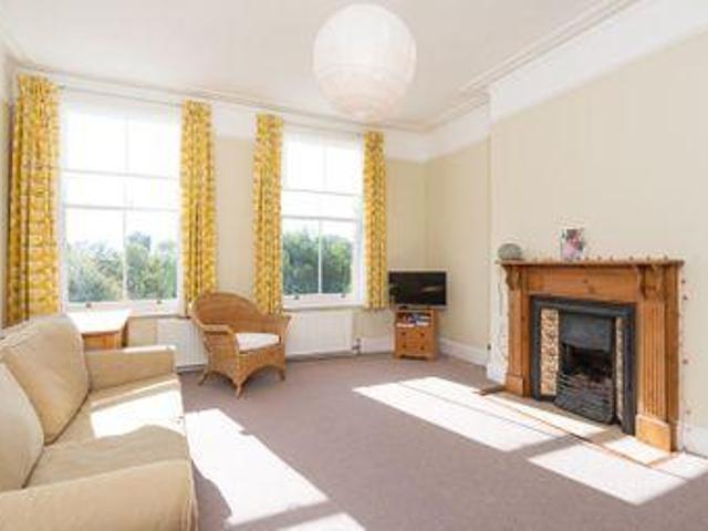1 Bedrooms Flat for sale in Nassington Road, Hampstead NW3