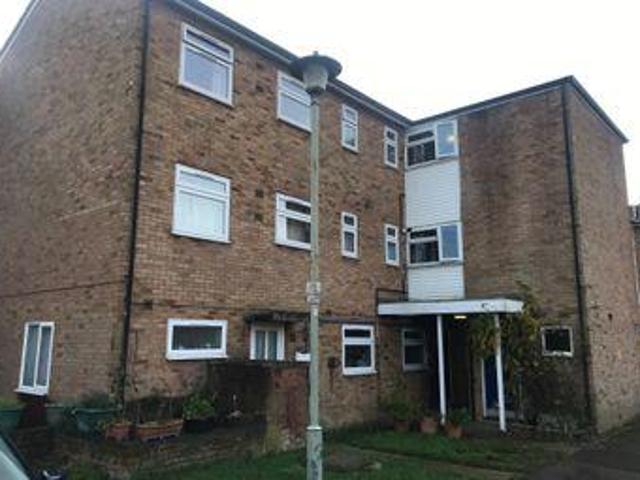 1 Bedrooms Flat for sale in Nettlecroft, Welwyn Garden City AL7