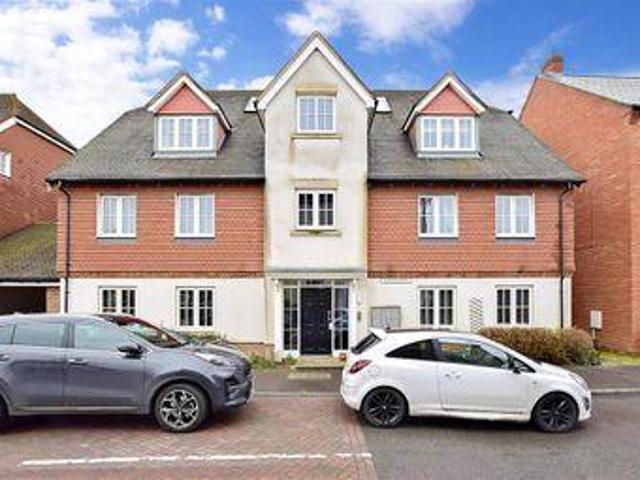 1 Bedrooms Flat for sale in Newman Road, Horley, Surrey RH6