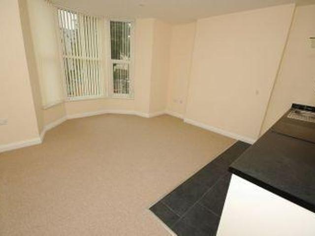 1 Bedrooms Flat for sale in Newport Road, Roath, Cardiff CF24