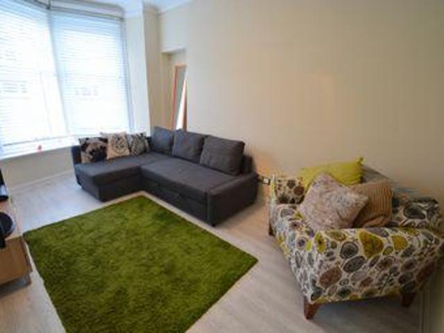 1 Bedrooms Flat for sale in Neilston Road, Charleston PA2