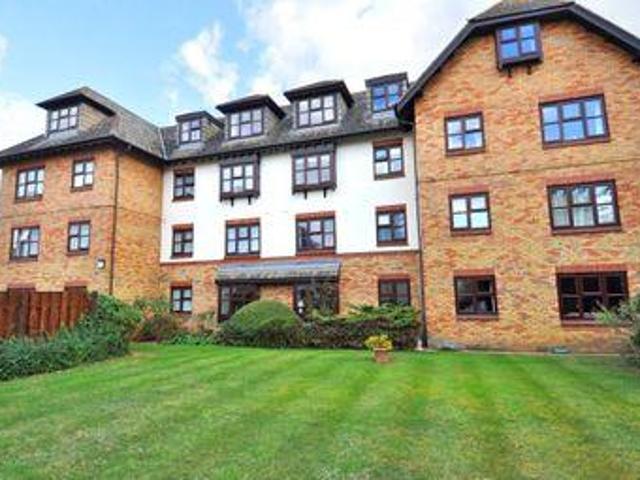 1 Bedrooms Flat for sale in Nightingale Lane, London E11