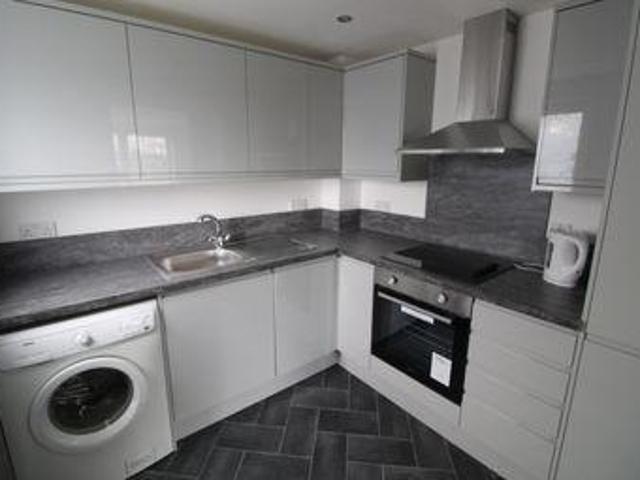 1 Bedrooms Flat for sale in Smithycroft Road, Glasgow G33