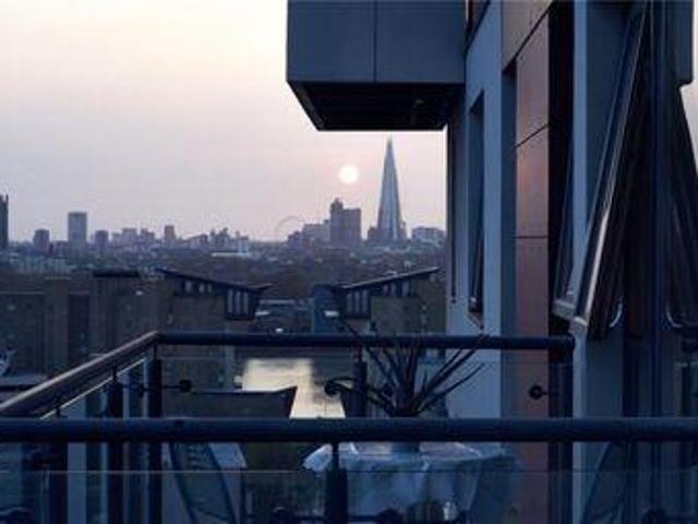 1 Bedrooms Flat for sale in South Quay, London E14