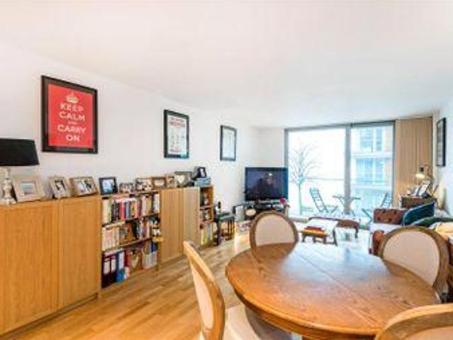 1 Bedrooms Flat for sale in Southstand Apartments, Highbury Stadium Square, London N5