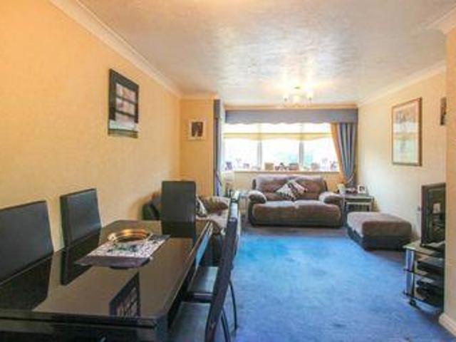 1 Bedrooms Flat for sale in Sorbus Court Enfield, Enfield EN2