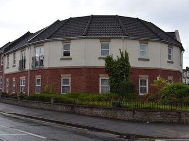 1 Bedrooms Flat for sale in Saddlers Court, Kennington Avenue, Kingswood BS15