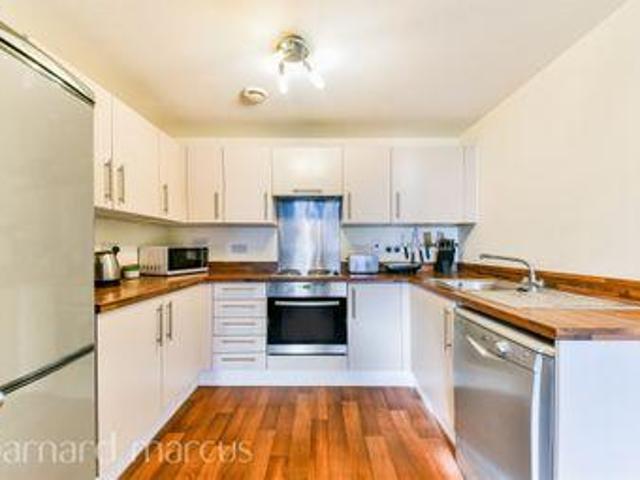 1 Bedrooms Flat for sale in Schoolgate Drive, Morden SM4