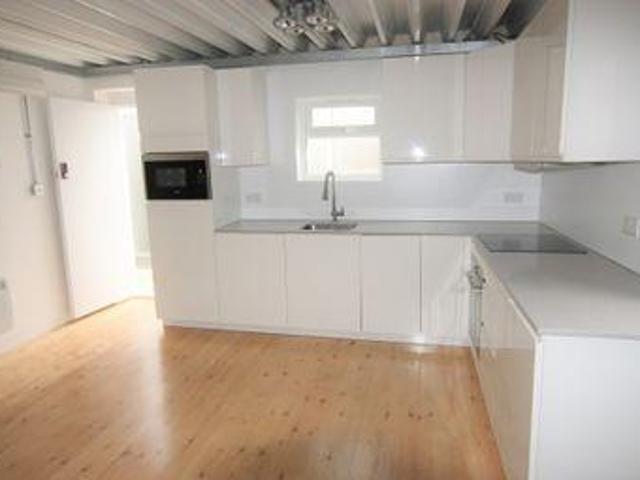 1 Bedrooms Flat for sale in Scout Way, Mill Hill NW7