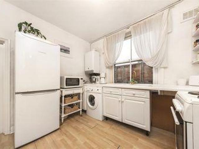 1 Bedrooms Flat for sale in Scrubs Lane, London NW10