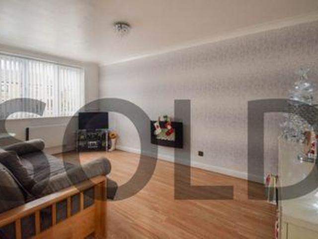 1 Bedrooms Flat for sale in Sealand Avenue, Flat 1, Deeside CH5