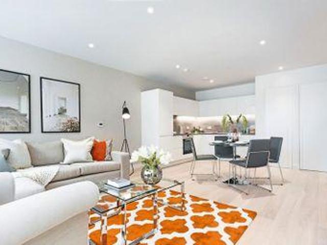 1 Bedrooms Flat for sale in Sienna House, Royal Wharf, London E16