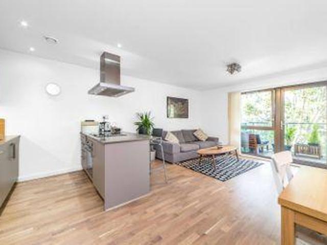 1 Bedrooms Flat for sale in Spring Apartments, Canary Wharf E14