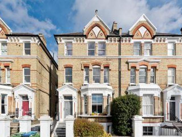 1 Bedrooms Flat for sale in St. Andrews Square, Surbiton KT6