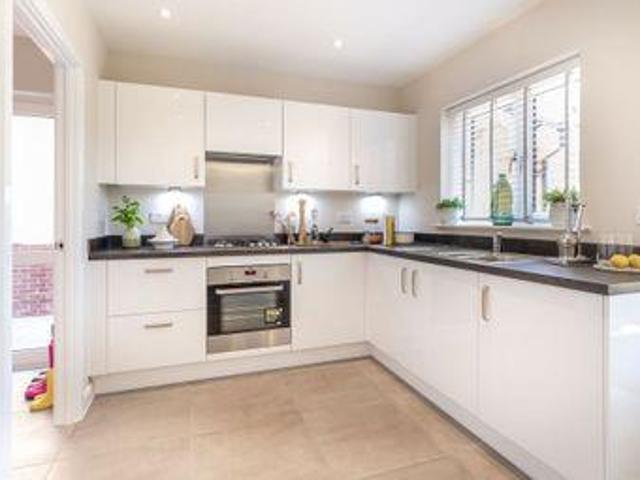 1 Bedrooms Flat for sale in St George´s Road, Badshot Lea GU9