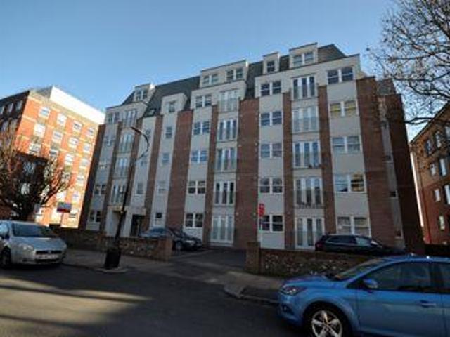 1 Bedrooms Flat for sale in St. Leonards Road, Eastbourne BN21