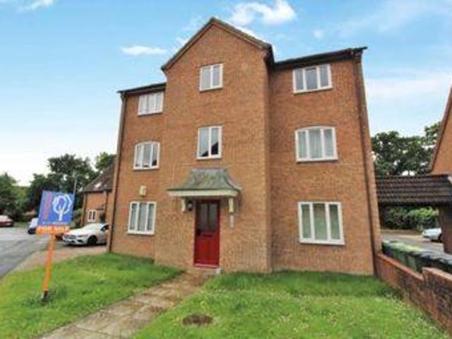1 Bedrooms Flat for sale in Stanshaws Close, Bradley Stoke, Bristol, Gloucestershire BS32