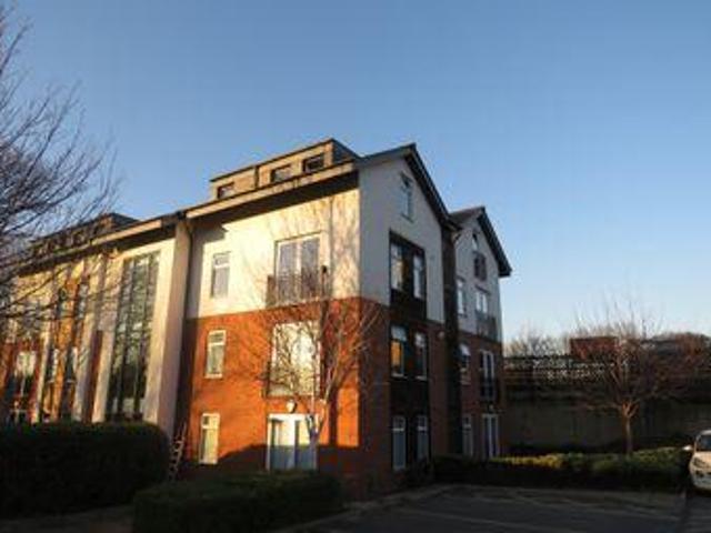 1 Bedrooms Flat for sale in Station Approach, Leeds LS5