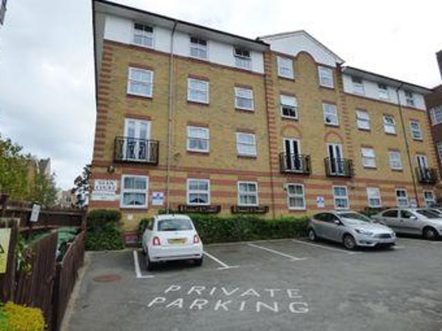 1 Bedrooms Flat for sale in Station Road, Sidcup DA15