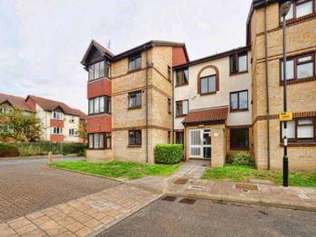 1 Bedrooms Flat for sale in Sterling Gardens, London SE14
