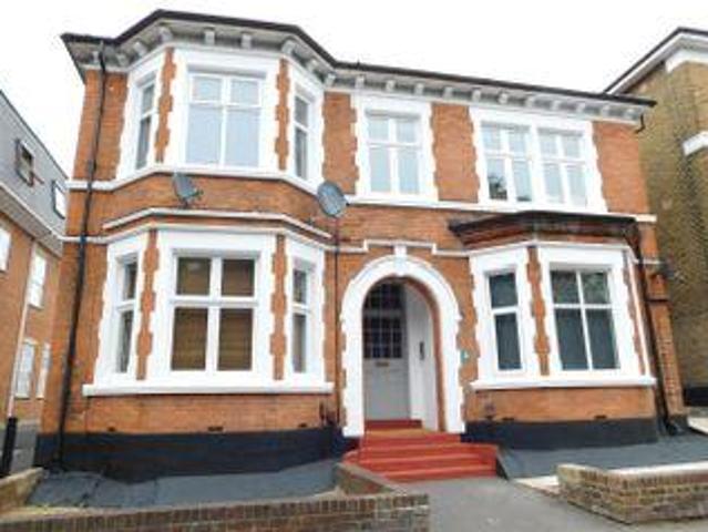 1 Bedrooms Flat for sale in Surbiton Hill Road, Surbiton KT6