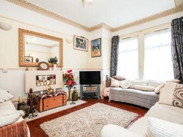 1 Bedrooms Flat for sale in Sydenham Road, Croydon CR0