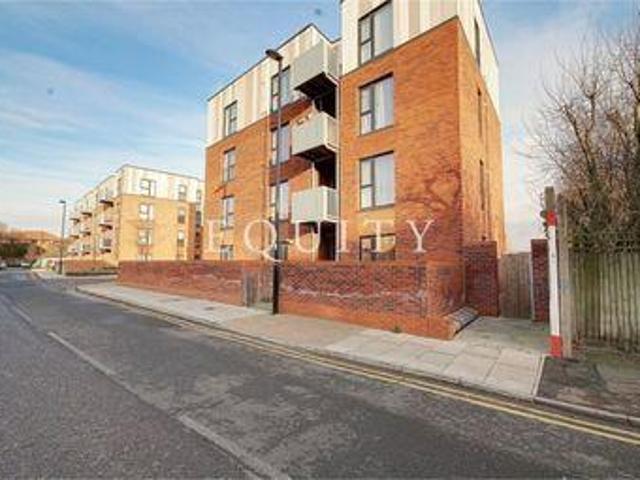 1 Bedrooms Flat for sale in Potash House, Enfield EN1