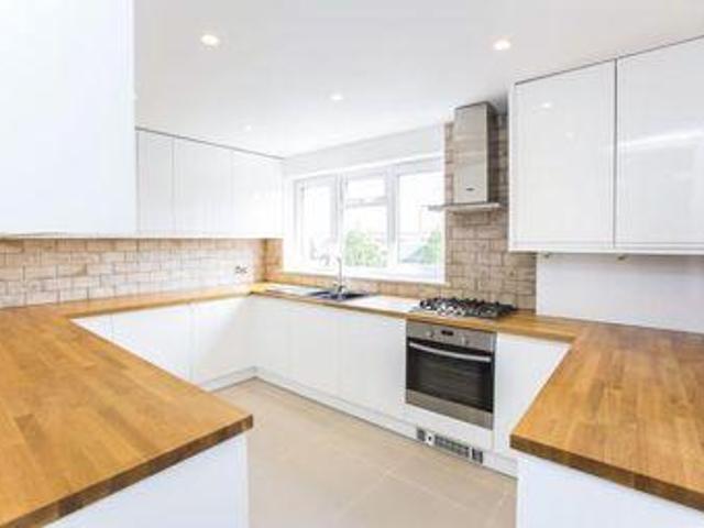 1 Bedrooms Flat for sale in Parnell Road, London E3