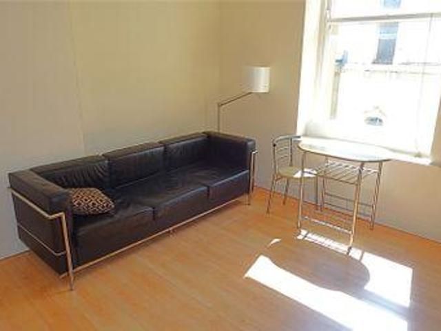 1 Bedrooms Flat for sale in Pearl Assurance House, 49 Bank Street, Bradford, West Yorkshire BD1