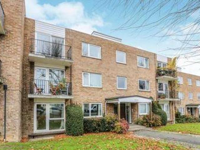 1 Bedrooms Flat for sale in Priory Court, Hitchin, Hertfordshire SG4