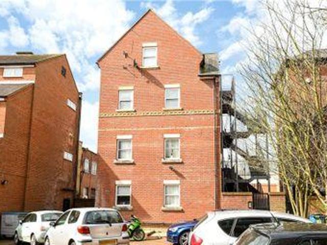 1 Bedrooms Flat for sale in Quakers Court, North Street, Guildford GU1
