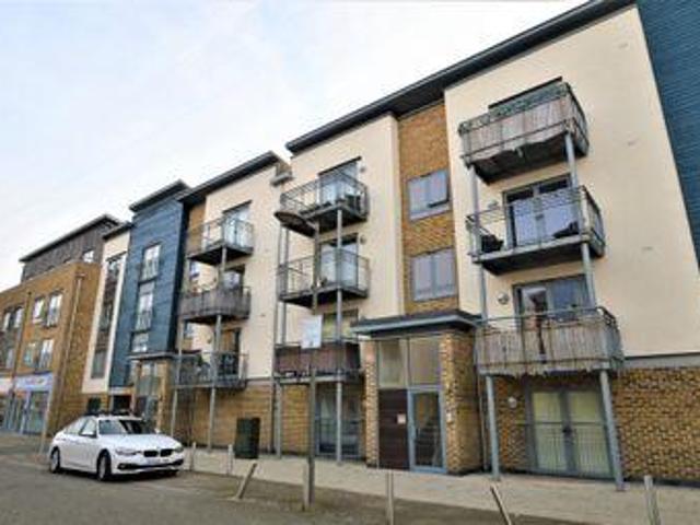 1 Bedrooms Flat for sale in Quayside Drive, Colchester CO2