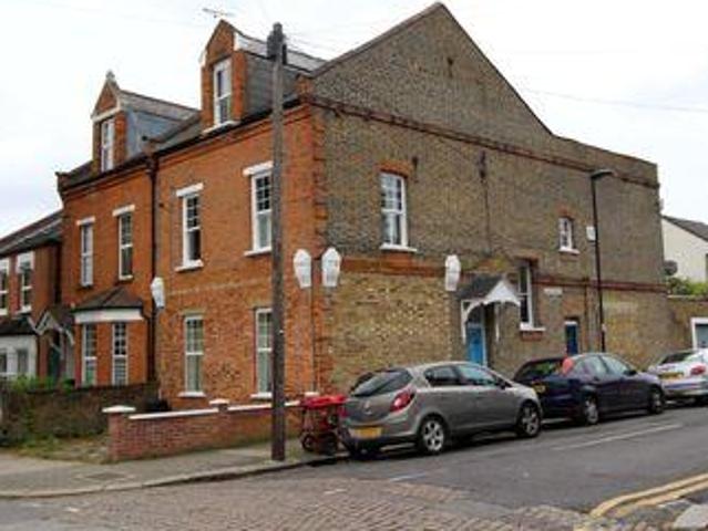 1 Bedrooms Flat for sale in Queens Road, Bounds Green, London N11