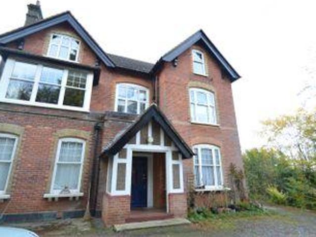 1 Bedrooms Flat for sale in Roke Road, Kenley CR8