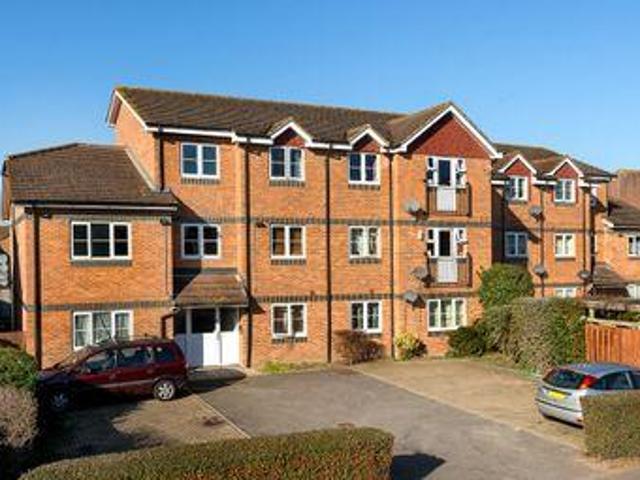 1 Bedrooms Flat for sale in Rokesby Road, Slough SL2