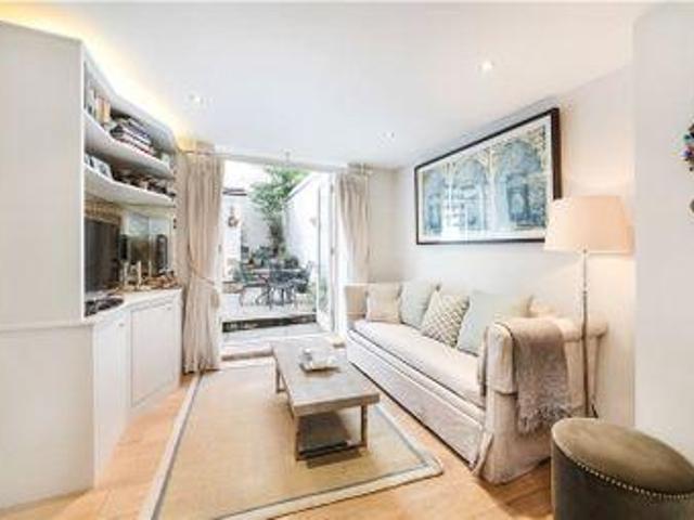 1 Bedrooms Flat for sale in Roland Gardens, London SW7