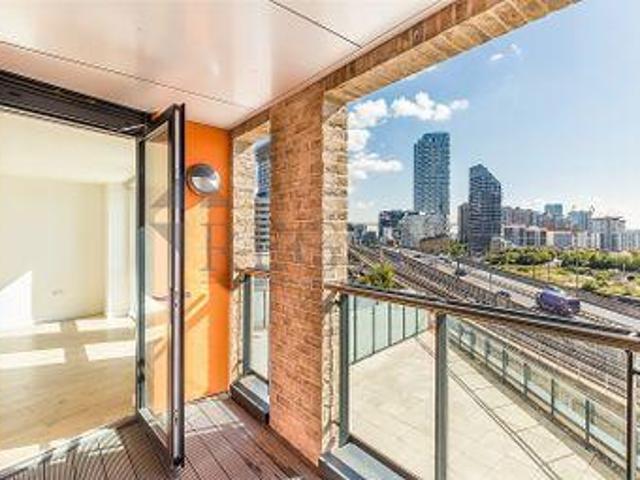 1 Bedrooms Flat for sale in Roosevelt Tower, Williamsburg Plaza E14
