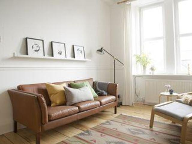 1 Bedrooms Flat for sale in Rossie Place, Edinburgh EH7