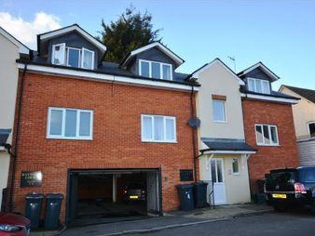 1 Bedrooms Flat for sale in Raywood Court, 3 Barrack Road, Guildford GU2