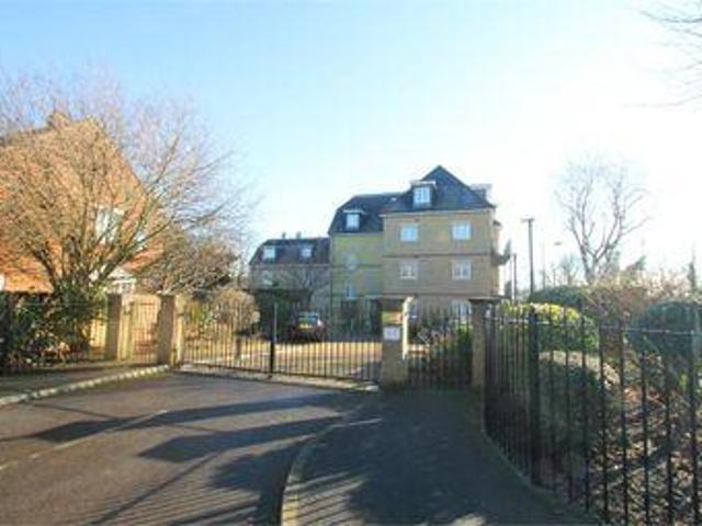 1 Bedrooms Flat for sale in River Bank, London N21