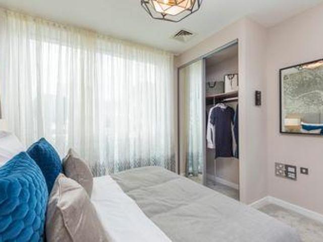1 Bedrooms Flat for sale in Rifle Street, London E14