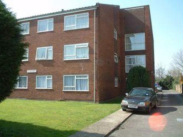 1 Bedrooms Flat for sale in Woodside Green, Woodside, Croydon SE25