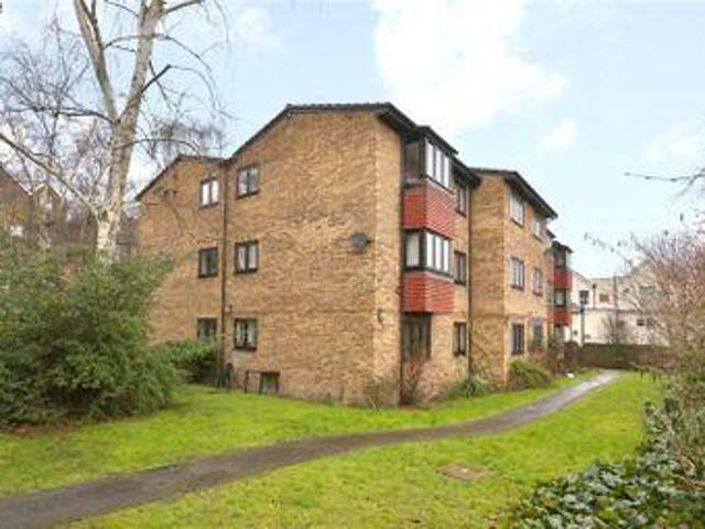 1 Bedrooms Flat for sale in Woodview Close, Manor House, London N4