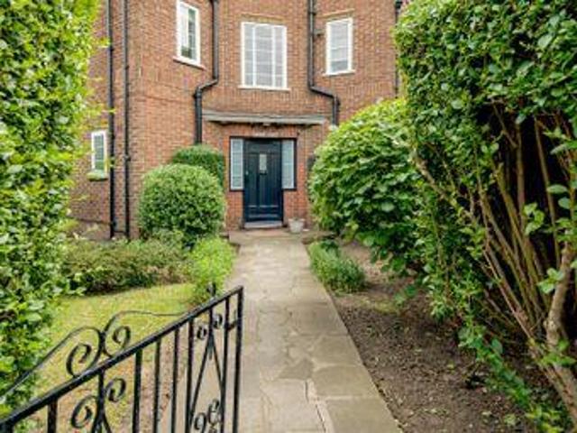 1 Bedrooms Flat for sale in Worple Court, Worple Road, Wimbledon SW19